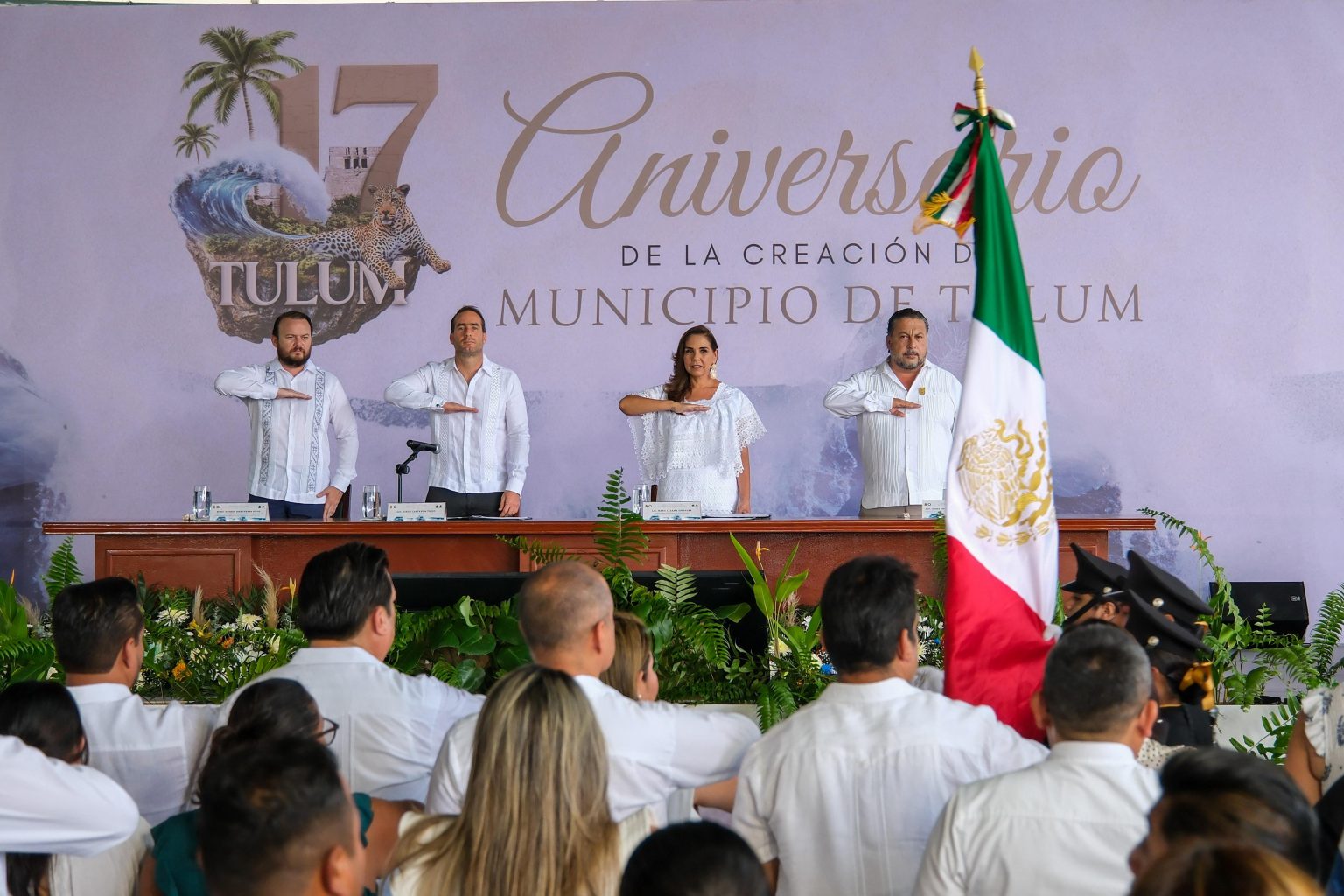 Hoy el pueblo de Tulum es protagonista de su éxito turístico, con voz ...